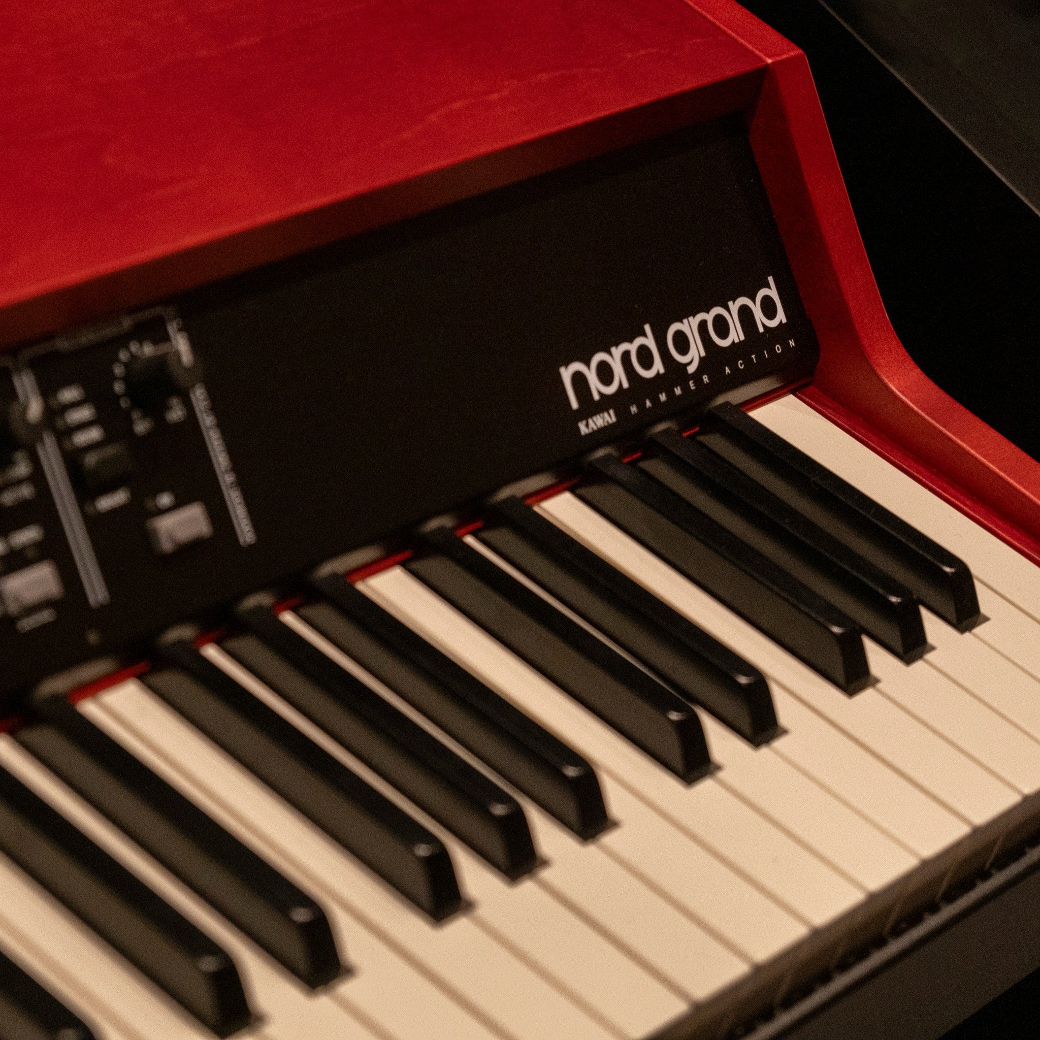 Stage Pianos | Mega Music
